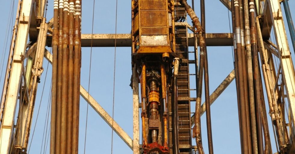 Top Drive Rigs: A Beginner’s Guide to Safer, Faster Drilling